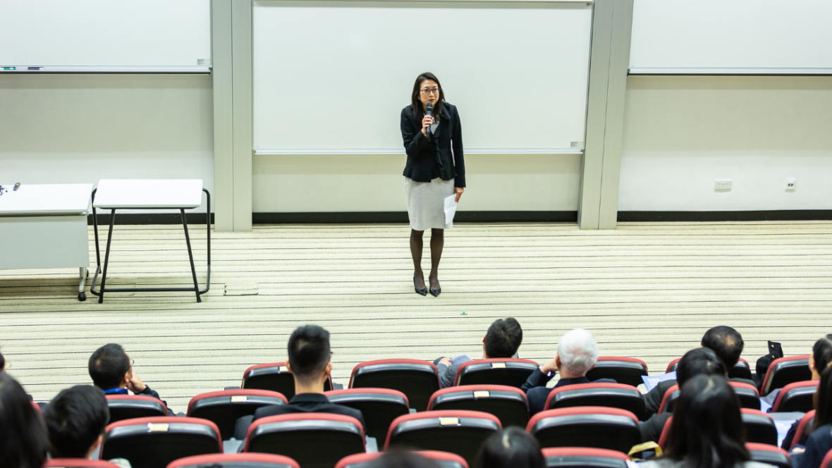 Tips To Give Lecture For The First Time - Classplus Growth Blog